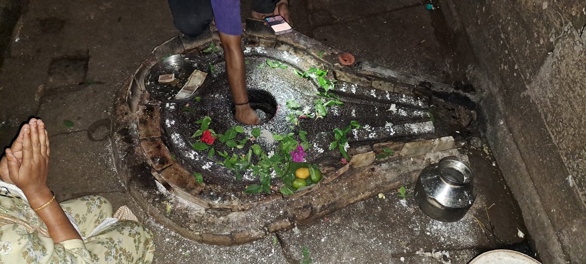 Wagheshwar – The Submerged Temple – 4 Corners of the World