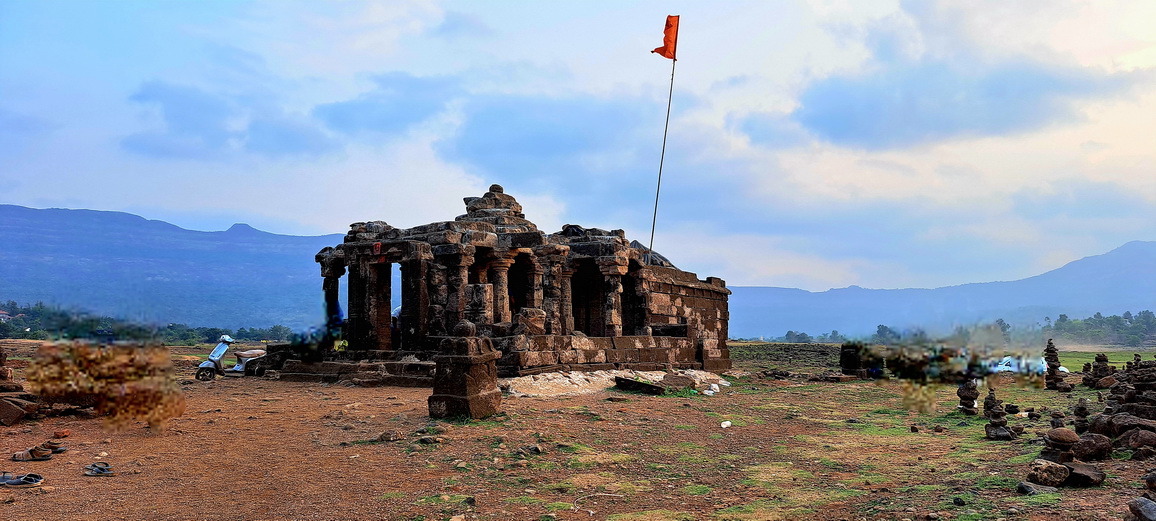 Wagheshwar – The Submerged Temple – 4 Corners of the World